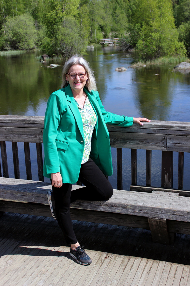 Etätyön pioneeri Hillevi Päällysaho muutti 15 vuoden mökkeilyn jälkeen ...